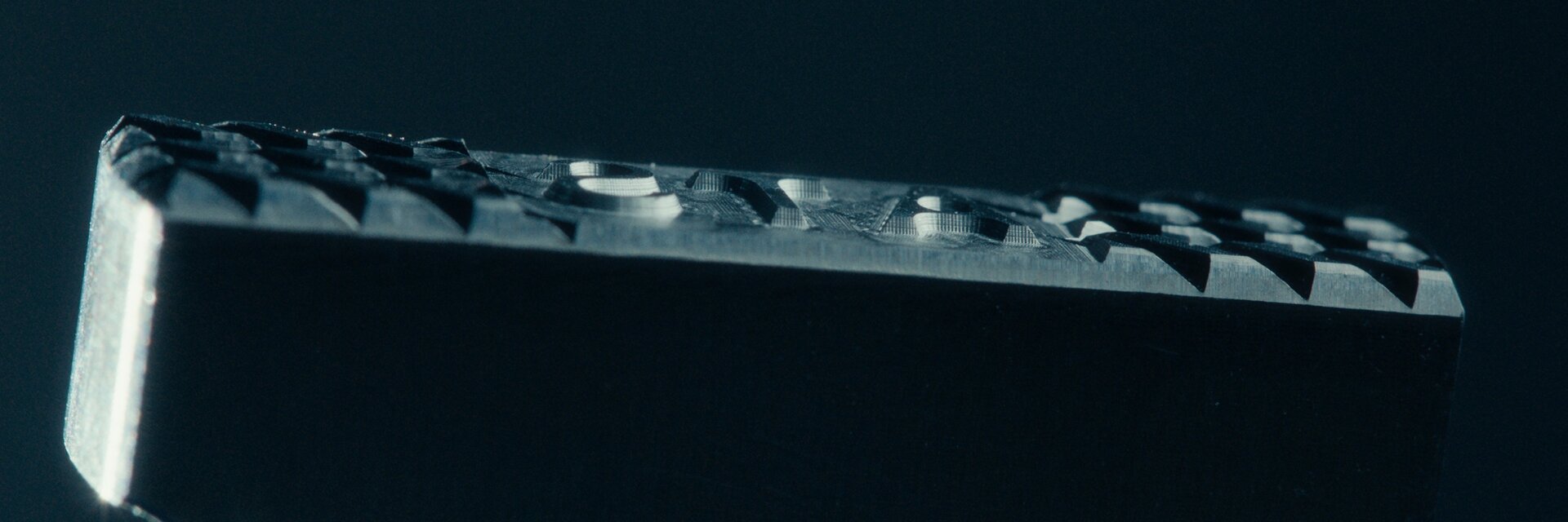 ATS US-3000 Banding Machine – Enhance Your Packaging Efficiency